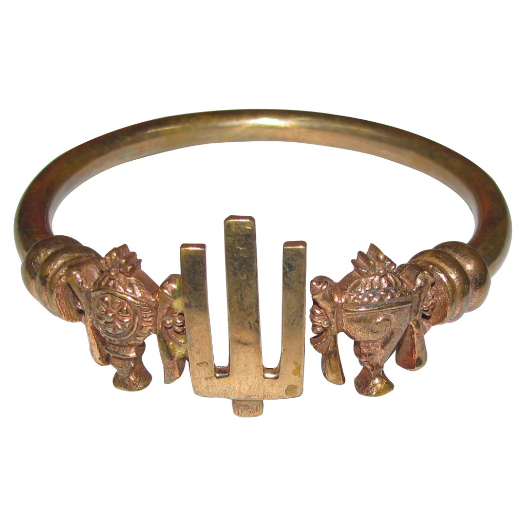 Ashtalogam Shankam Chakram Namam Kadiyam Ashtaloha Sangu Chakara ...